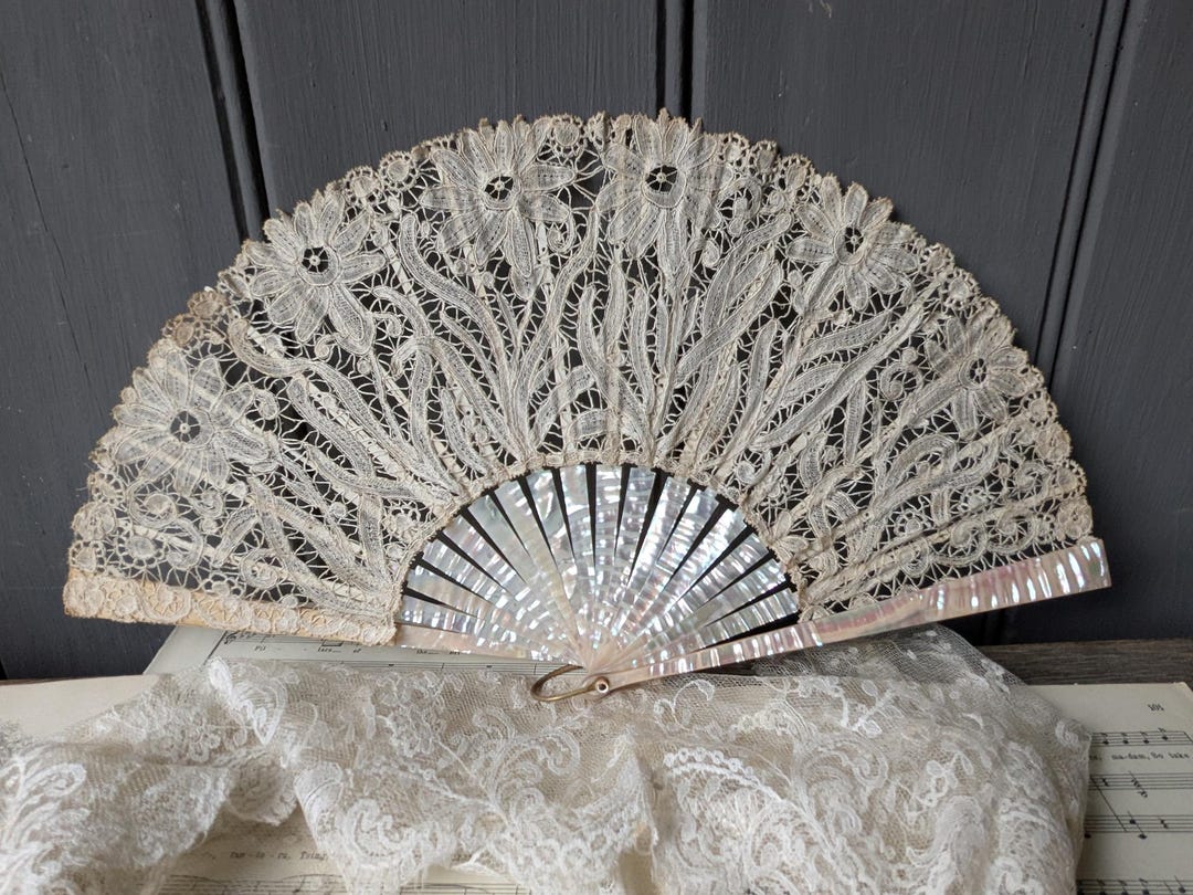 Antique Lace Fan, Handmade Lace & Mother of Pearl Sticks, Some Flaws - Etsy