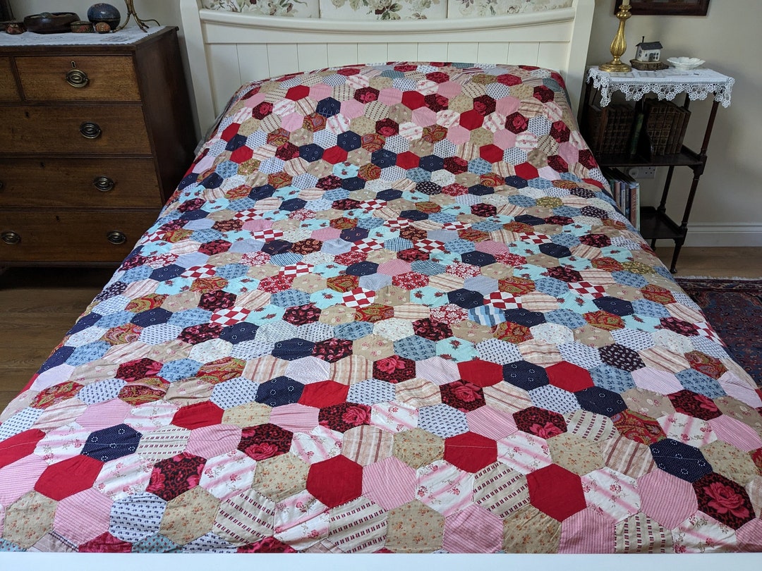 Antique Patchwork Quilt, Victorian Hexagons - Etsy