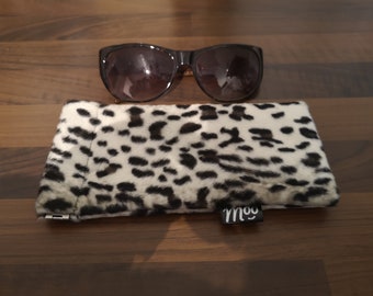 Snow Leopard Case | Etsy