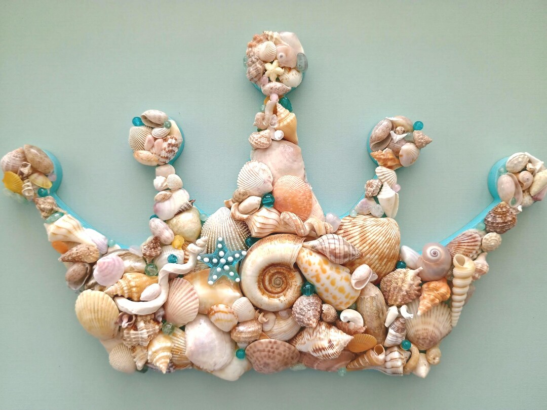 Florida Seashell Queen Princess Crown Tiara Wall Hanging Wooden ...
