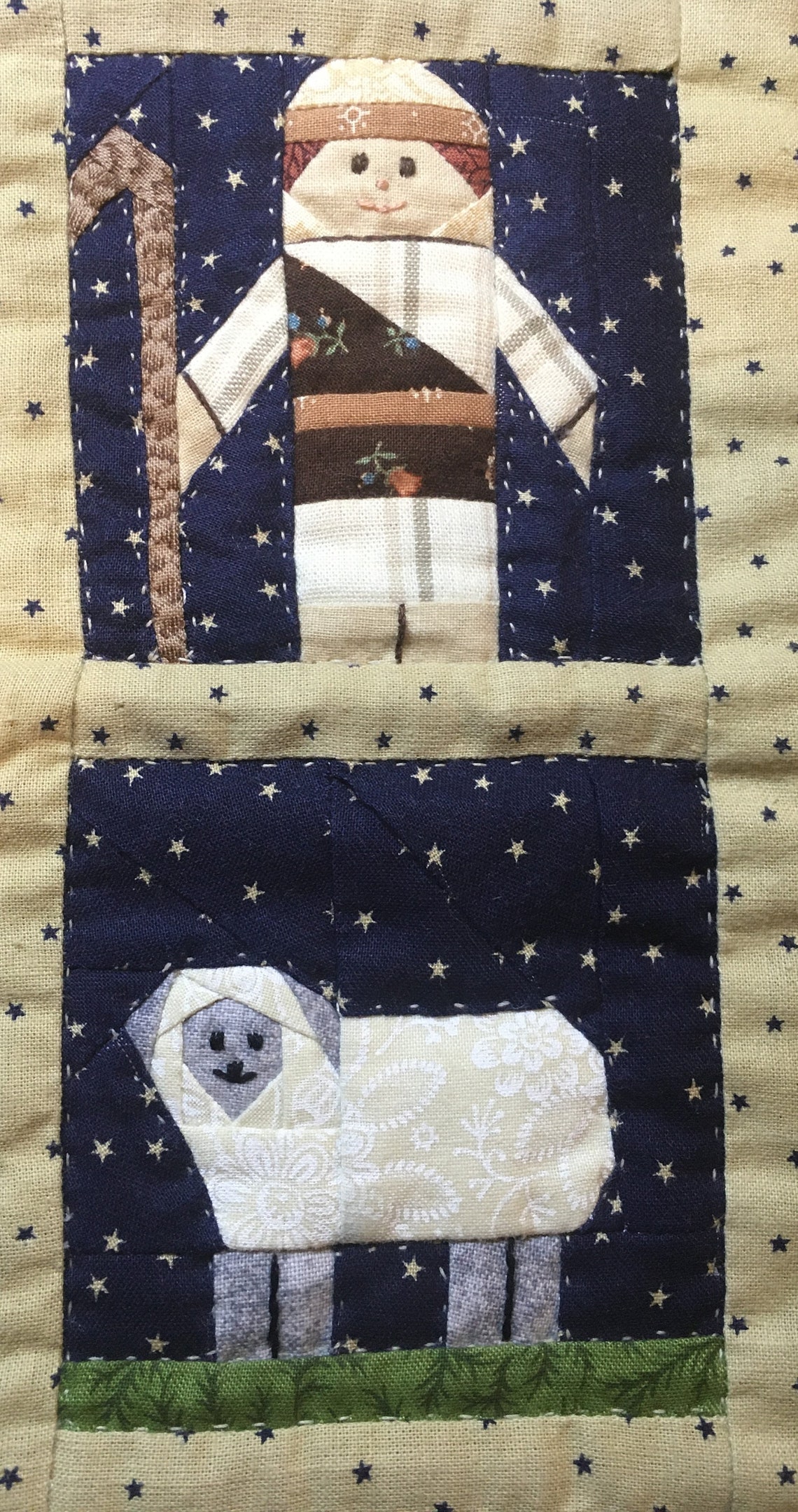 The First Christmas / Nativity / Pattern for Paper Pieced Quilted Wall ...