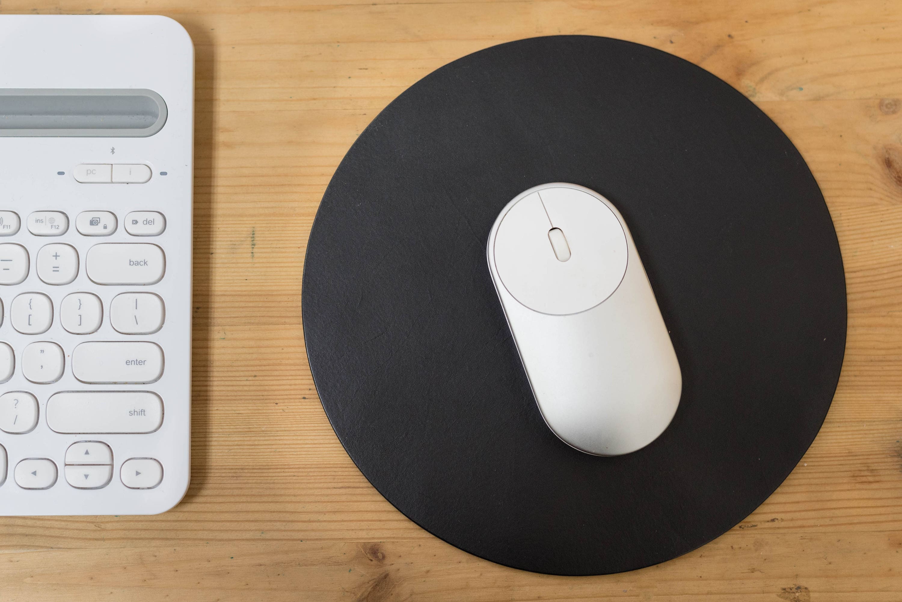 12 COLORS Black Round Buttero Leather Mouse Pad | Etsy