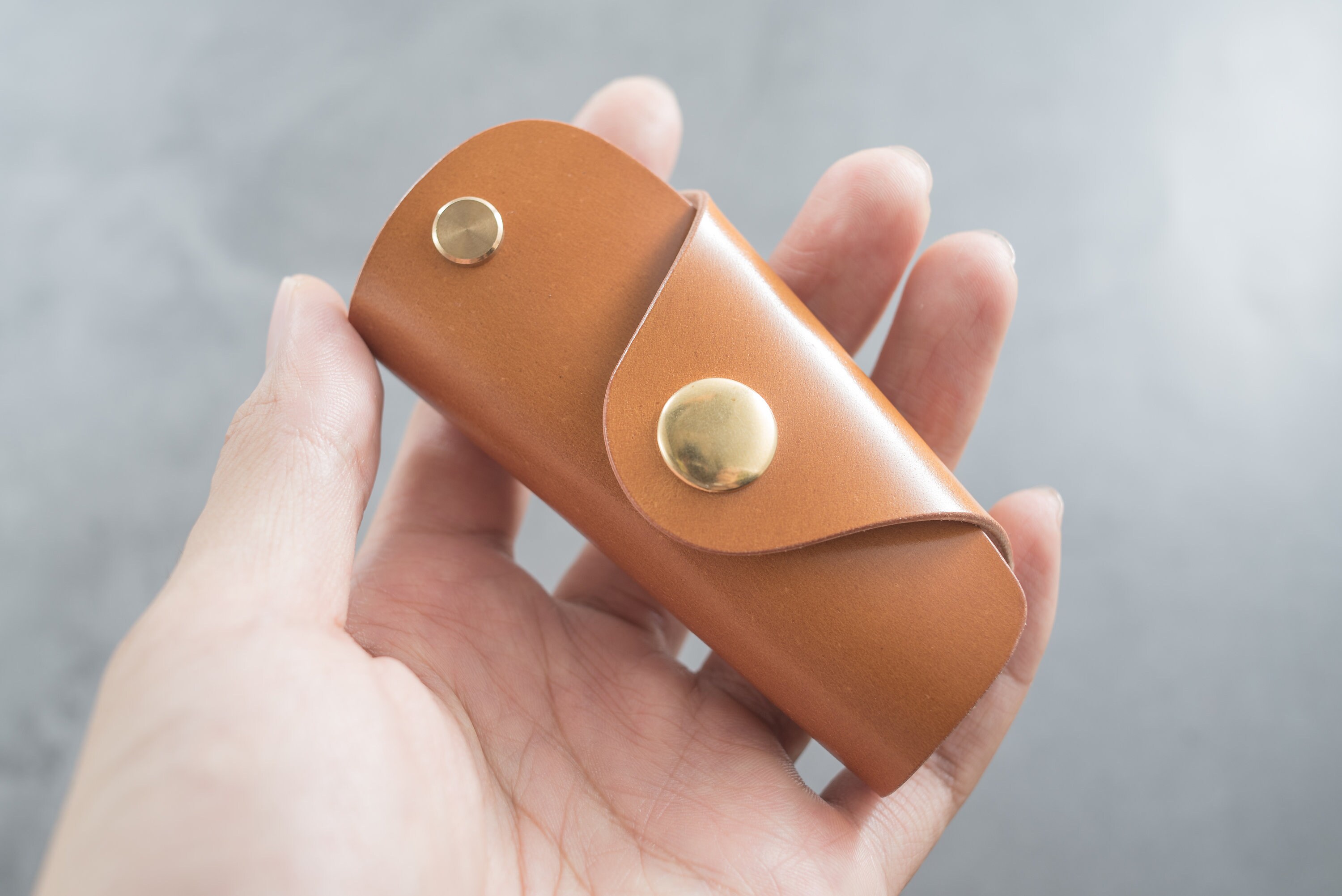 7 COLORS Whiskey Shell Cordovan Leather Key Case | Etsy