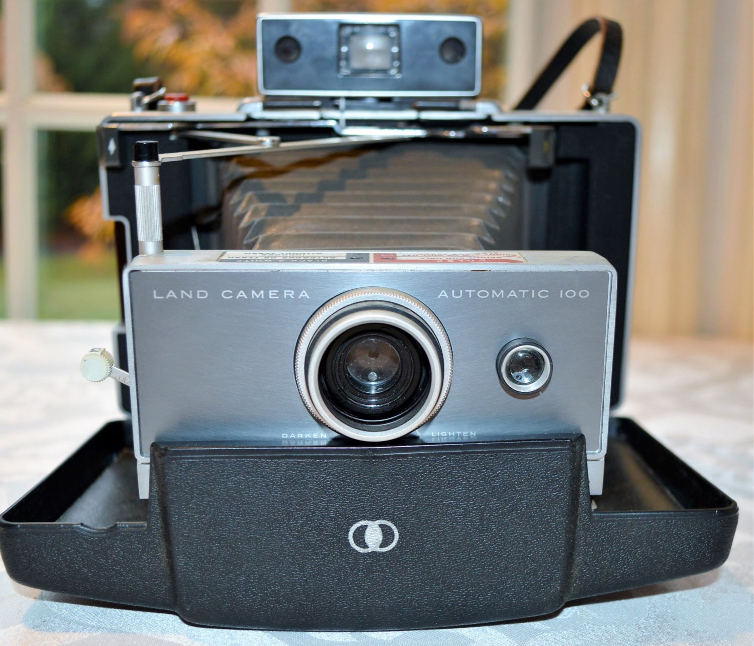 Polaroid Land Camera Automatic 100 with manual