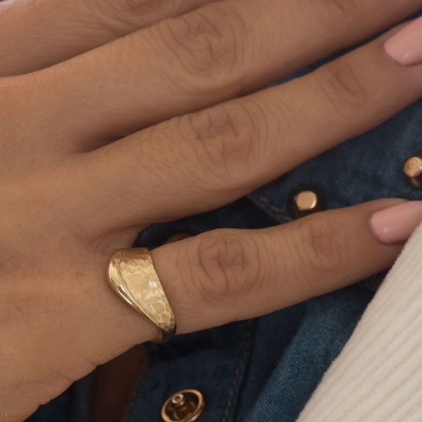 Solid Gold Signet Ring Women - Etsy