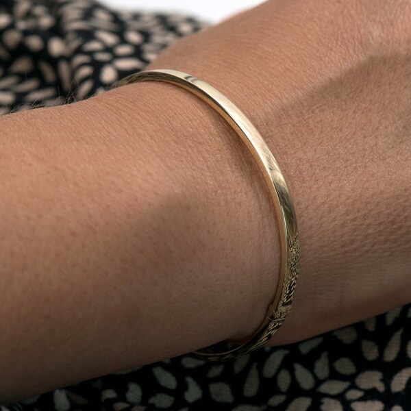 Thin Gold Bangle - Etsy Canada