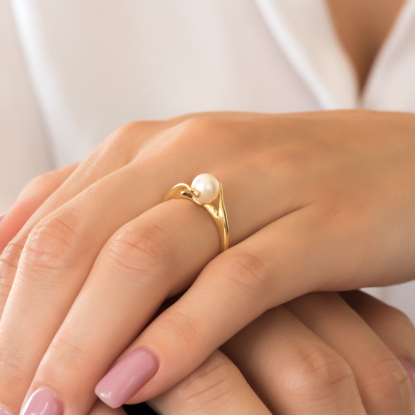Single Pearl Ring - Etsy