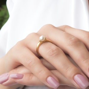 Freshwater Single Pearl Ring, Solid Gold 14K, Romantic Ring, Classic Pearl Ring, Dainty Pearl ...