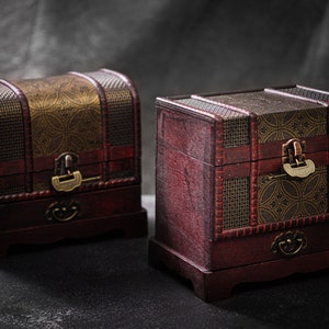 Wooden Case Chest for Collectible Fantasy Coin Dice Counter Card Games ...