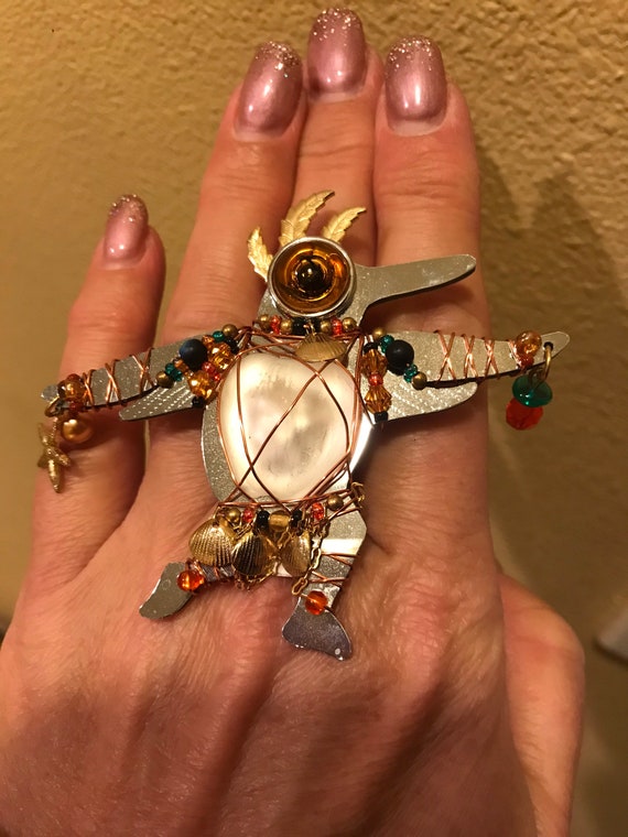 Early retired Liztech signed brooch of Boogie Bird ci… - Gem