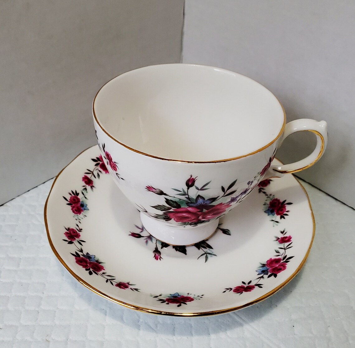 Queen Anne roses Cup and Saucer Set / F178 / - Etsy