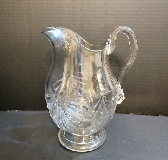 Antique EAPG Mckee & Brothers shell Aka fans - Etsy