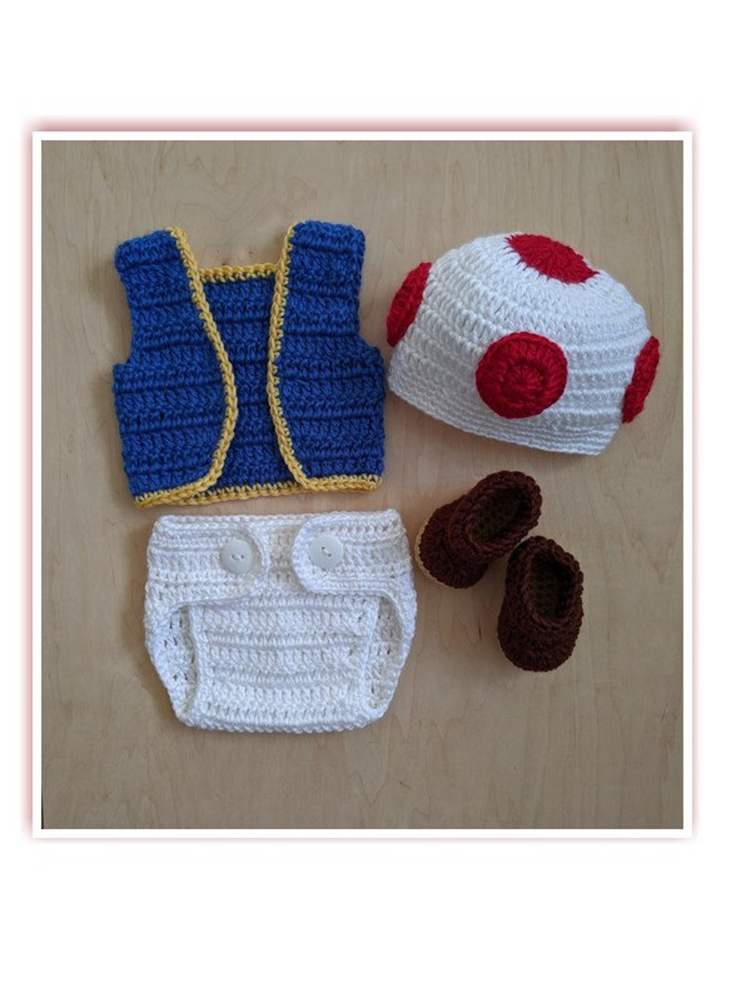 Super Mario Toadstool Baby Set: Hat, Diaper Cover, Vest, Booties, Super ...