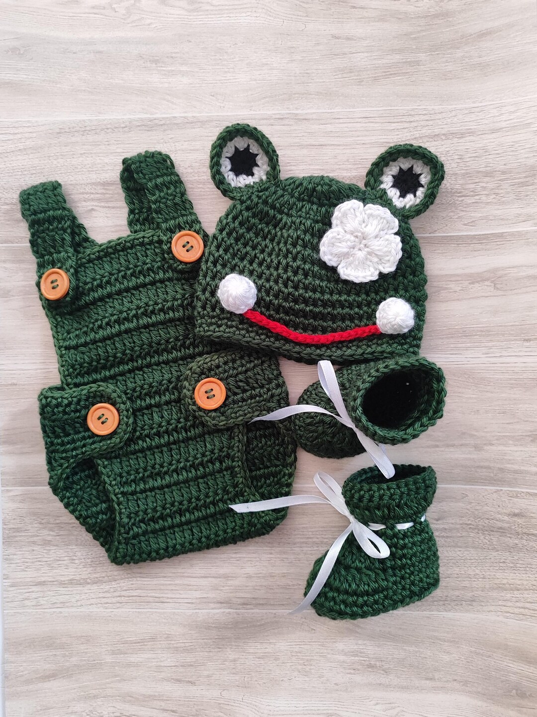 FROG Baby Girl/boy Set: Hat, Romper and Booties, Crocher Baby Frog Set ...