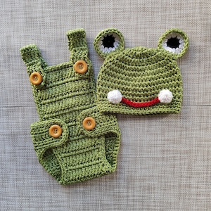 Crochet Frog Baby Set: Hat With Ears, Romper & Booties, Baby Shower ...