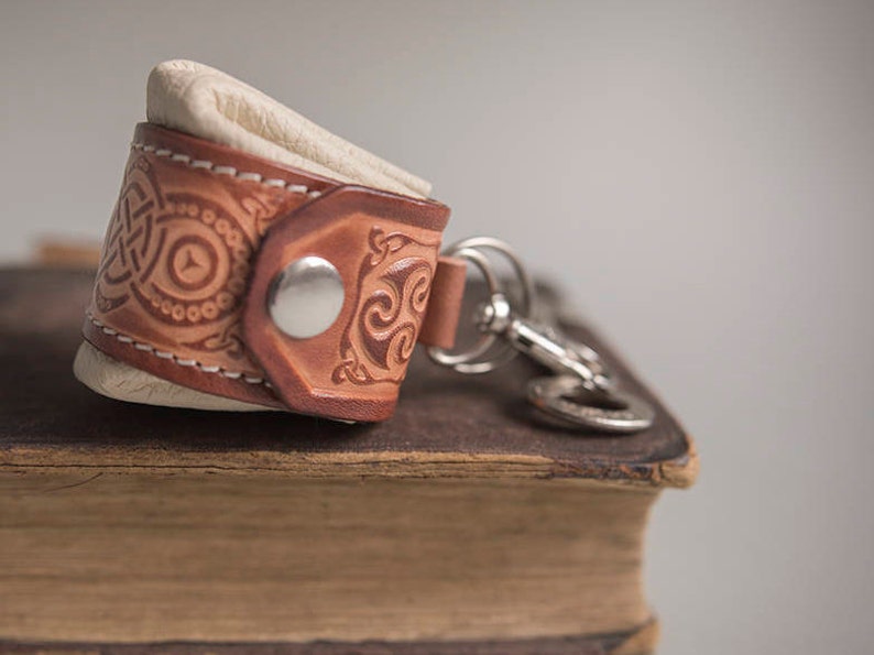 Celtic Triskelion Keychain, Irish Leather Keychain, Triple Spiral ...