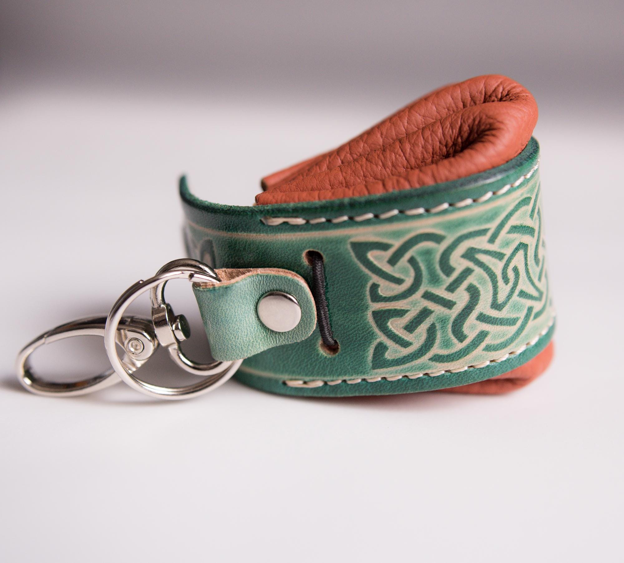 Celtic Knot Leather Keychain, Celtic Triskelion Keychain, Irish Leather ...