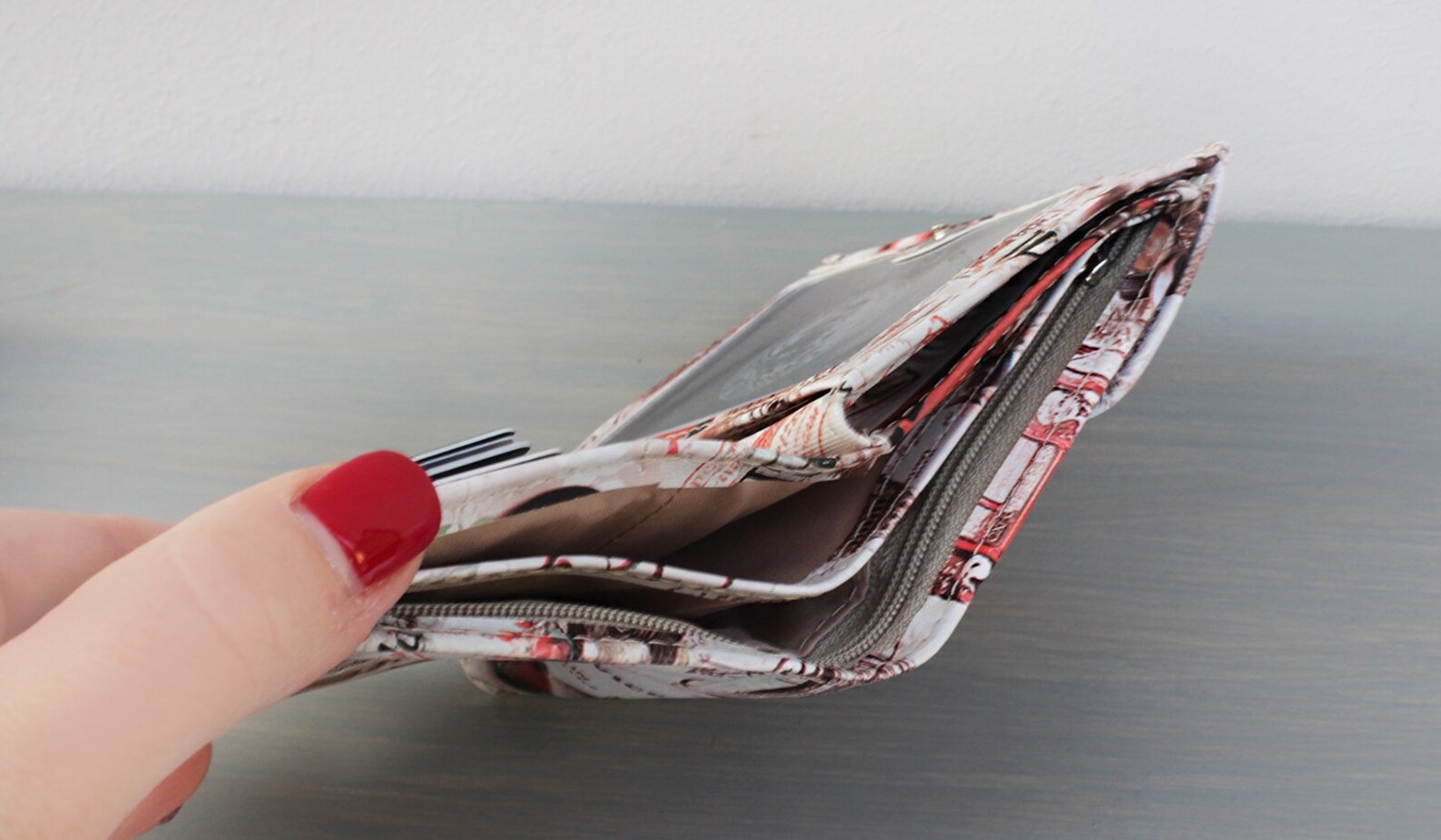 London wallet Vintage style wallet British wallet Women pocket | Etsy