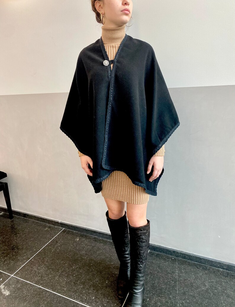 BLACK WHITE SHAWL Monochrome Poncho Universal Size Shawl Soft Handmade ...