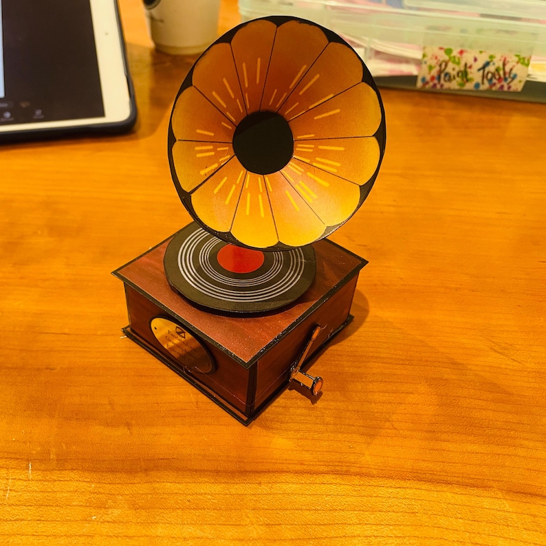 1:6 Scale Gramophone - Etsy