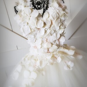 Ivory Hydrangea Tulle Dress With Flower Straps/unique Flower Girl Dress ...