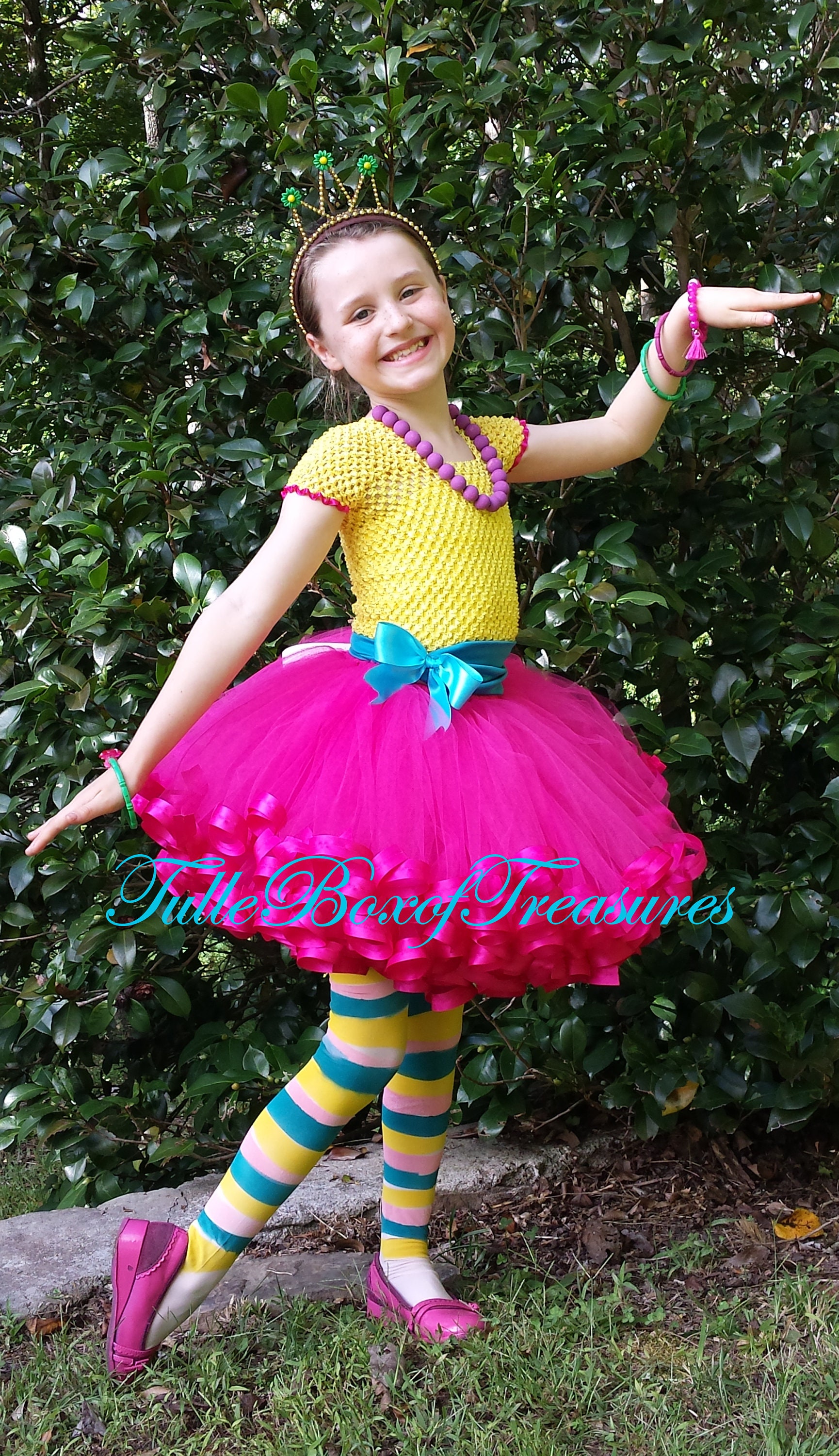 Fancy Pink Costume ensemble with ribbon - Etsy België