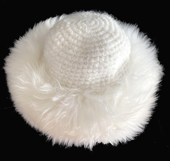 Tuscan Lamb Fur Crochet Hat, Ivory Real Vintage Cap, … - Gem