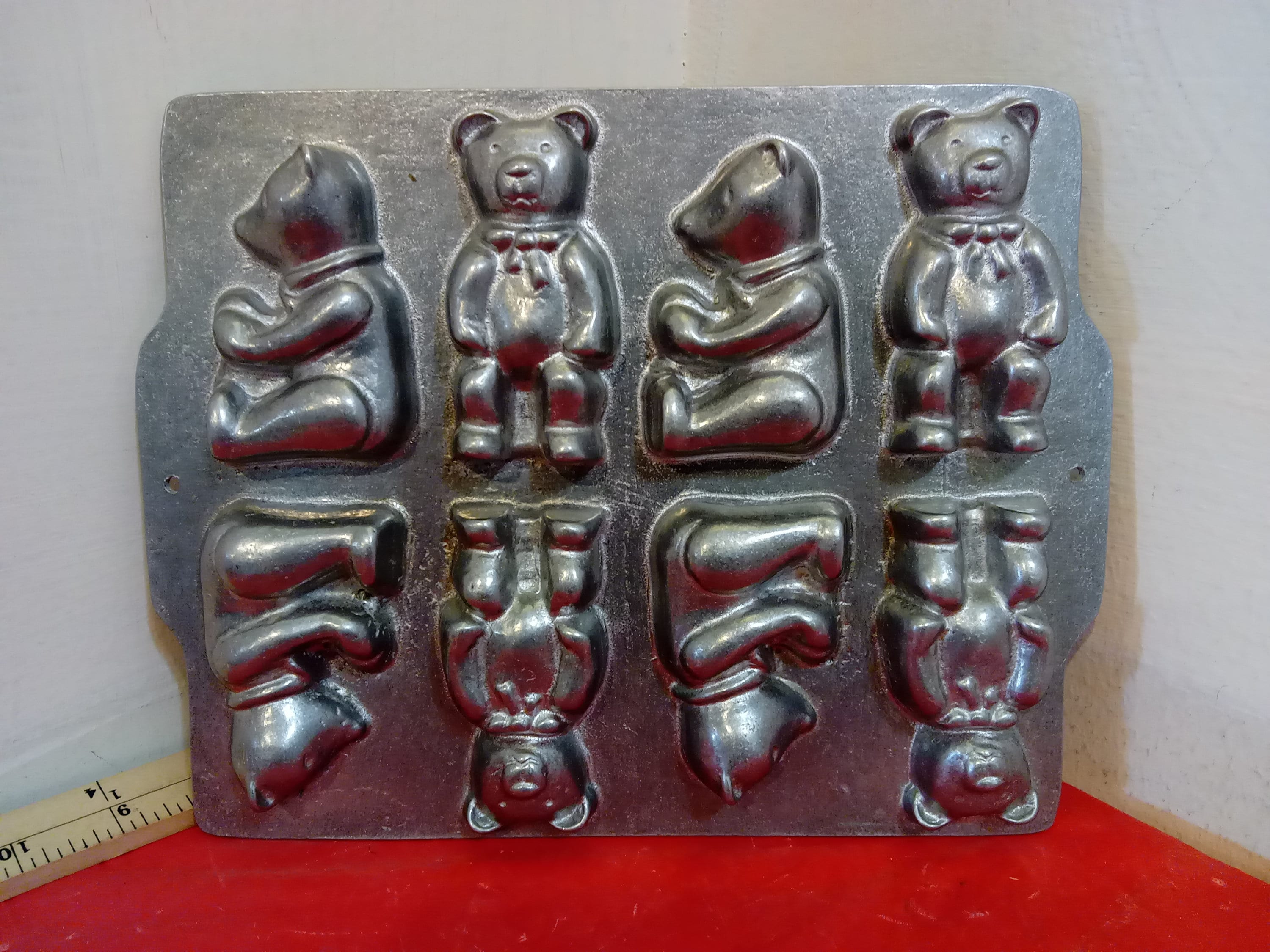 Vintage Candy Mold, Bear Shapes Front and Side View, 1990's
