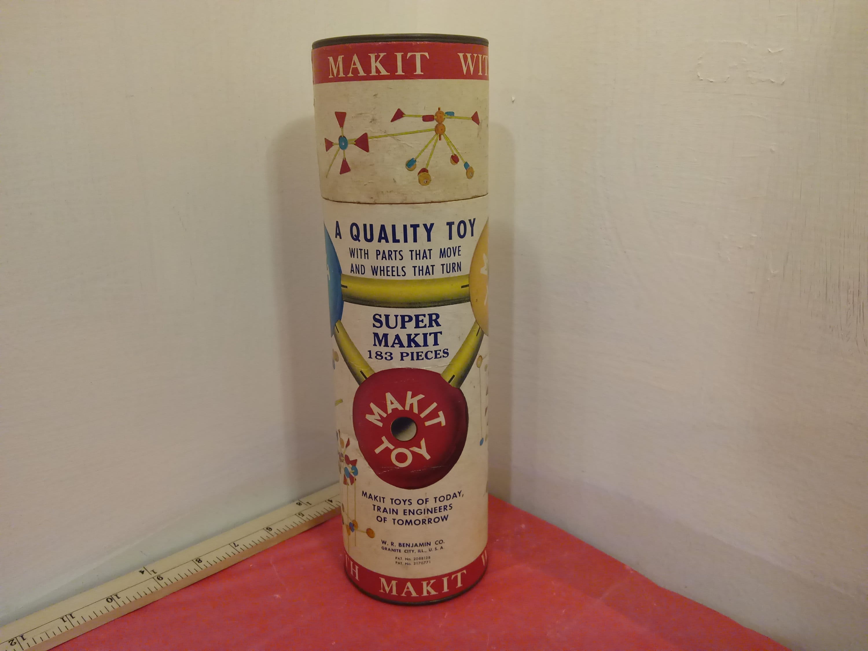 Vintage MAKIT TOY made by W.R. Benjamin Co.#.