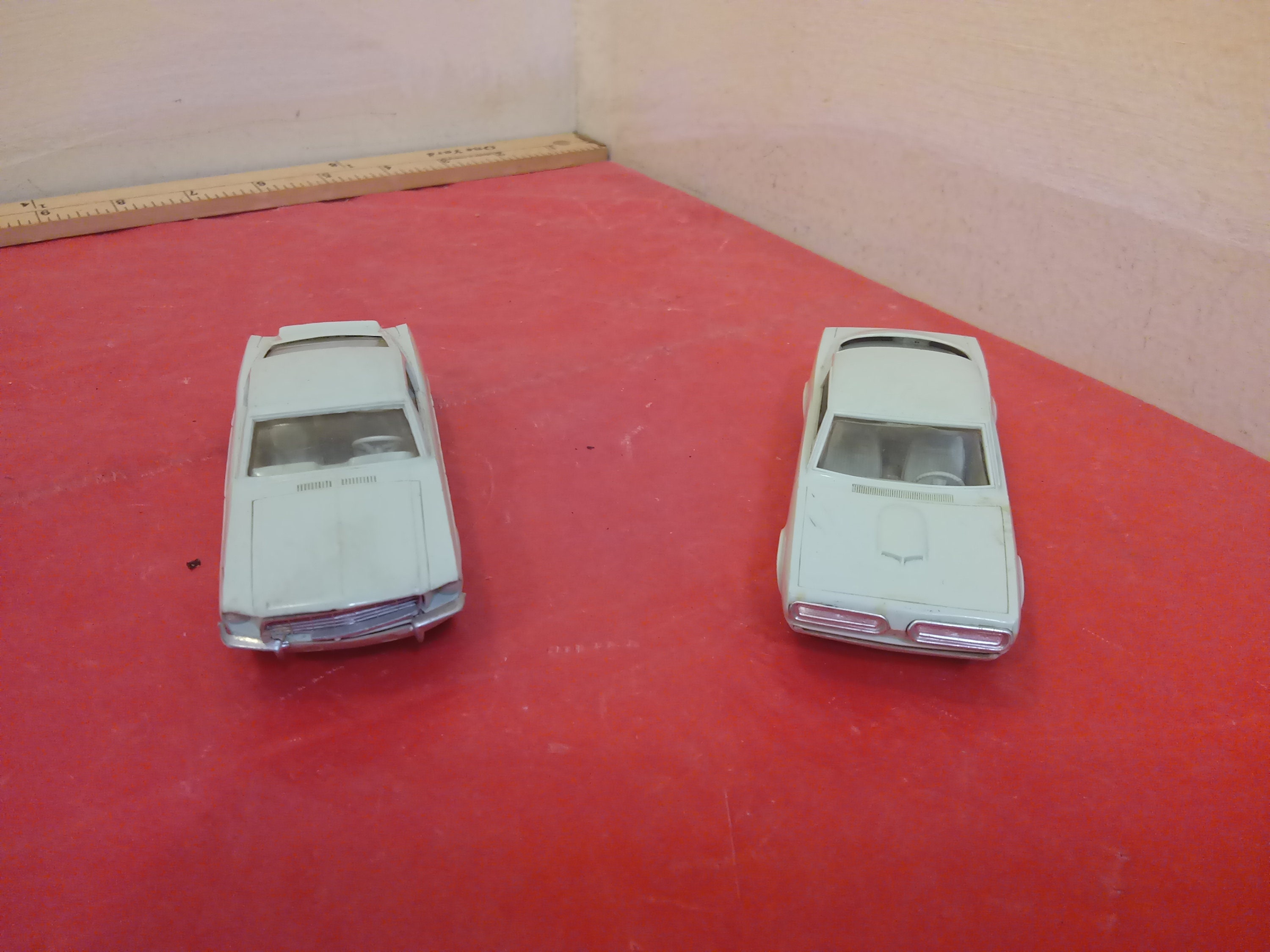 Vintage Model Cars, White Plastic Cars, Dodge Charger and Ford Mustang