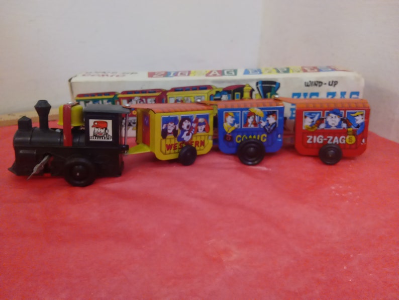 Vintage Tin Lithograph Wind-up Toy, Wind-up Comic Zig-zag Express Tin Lithographical Toy Train ...