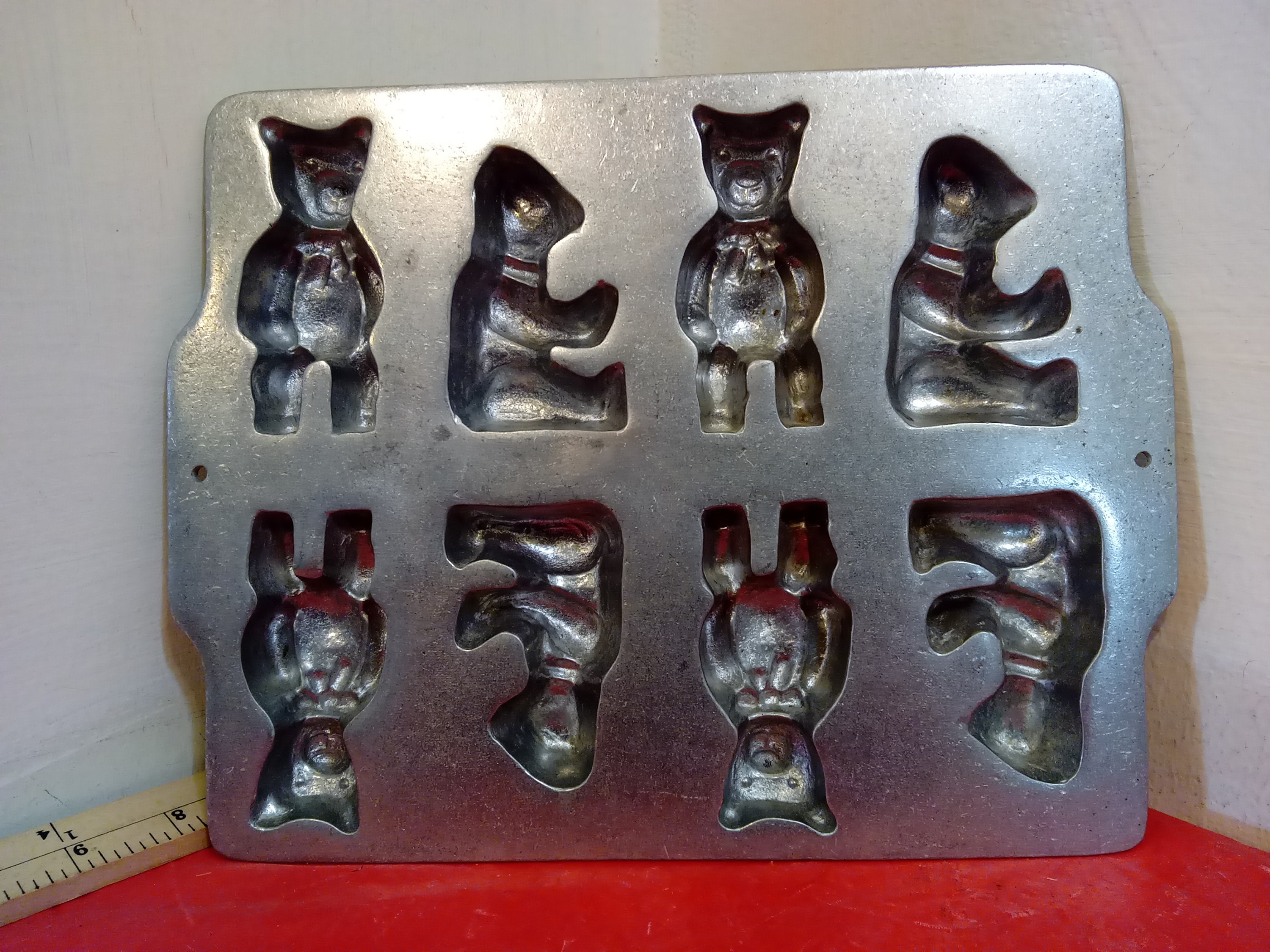 Vintage Candy Mold, Bear Shapes Front and Side View, 1990's