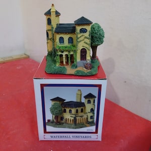 Vintage House Collection, the Americana Collection, Liberty Falls ...