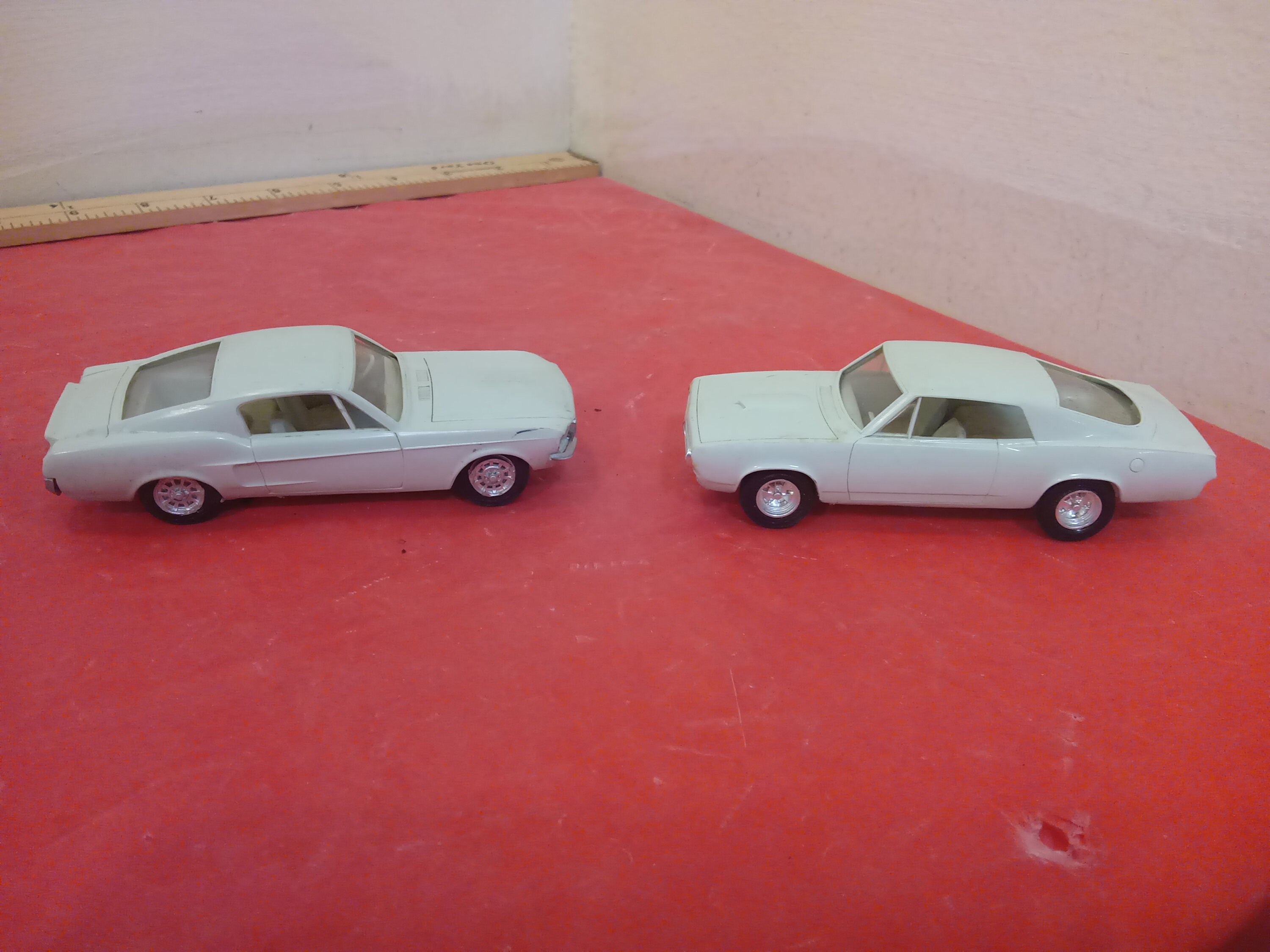 Vintage Model Cars, White Plastic Cars, Dodge Charger and Ford Mustang