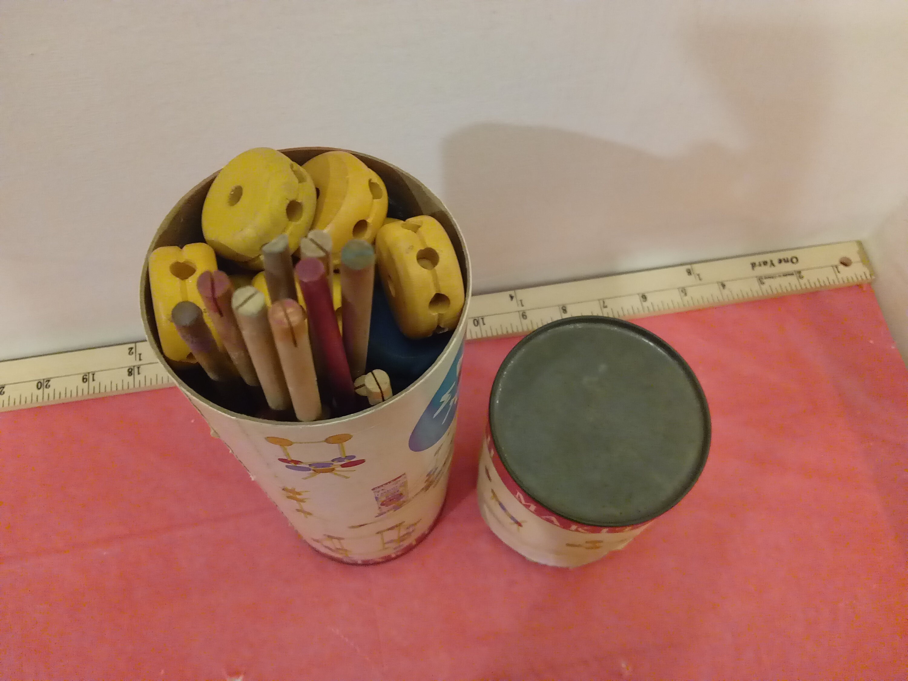 Vintage MAKIT TOY made by W.R. Benjamin Co.#.