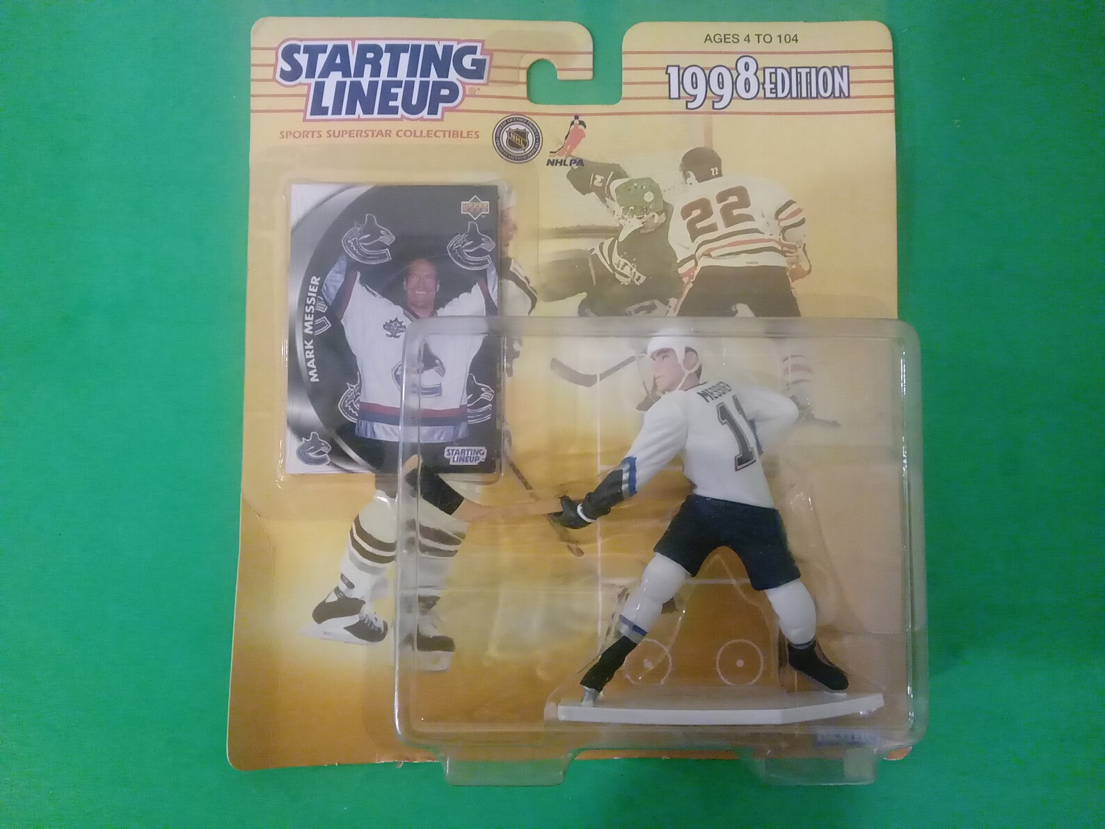 Starting Lineup by Kenner Mark Messier 1998 - Etsy