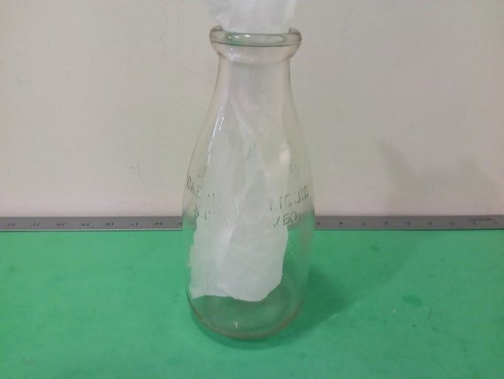 Collectible Glass Art & Collectibles Vintage Quart Embossed Milk Round ...