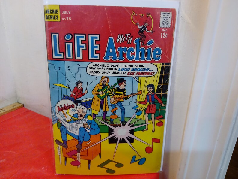 Vintage Archie & Harvey and Comic Books, Espers, Daffy Duck, the ...