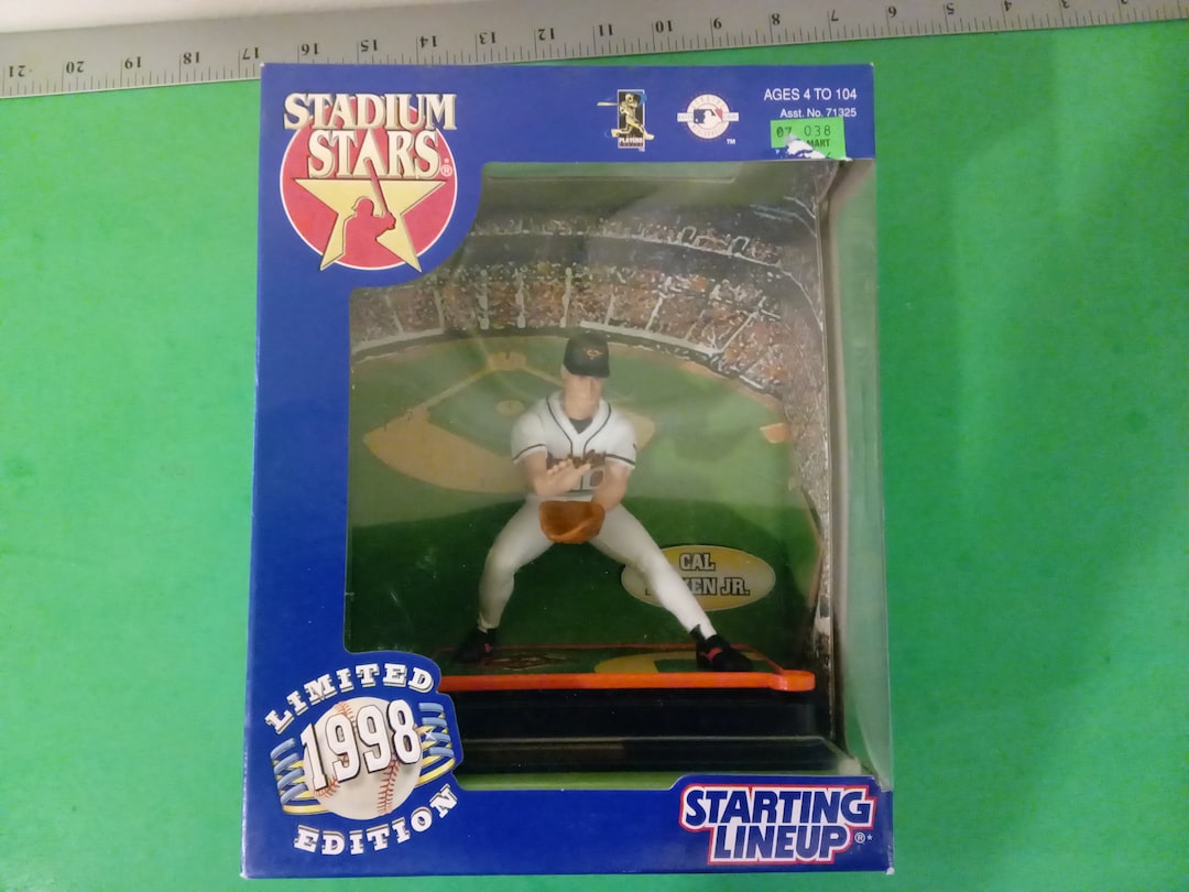 Vintage Sports Figurine, Starting Lineup by Kenner, Stadium Stars Cal ...