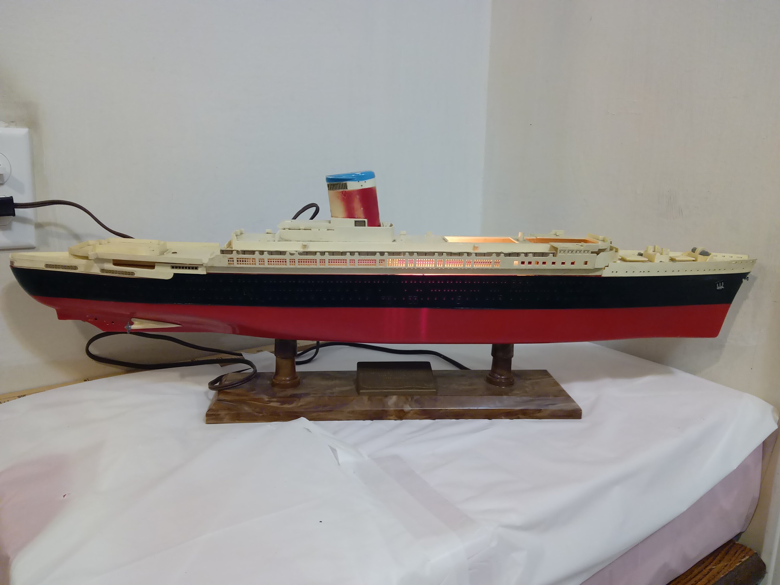 Vintage Model Ship, U.S.S. United States Plastic Model Ship on Base ...