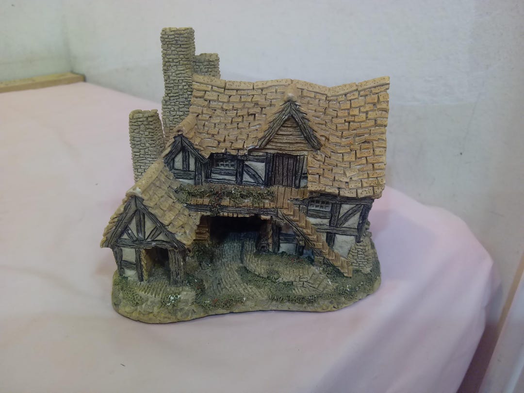 Vintage Resin House Figurines, David Winter Resin Houses, the Bothy or ...