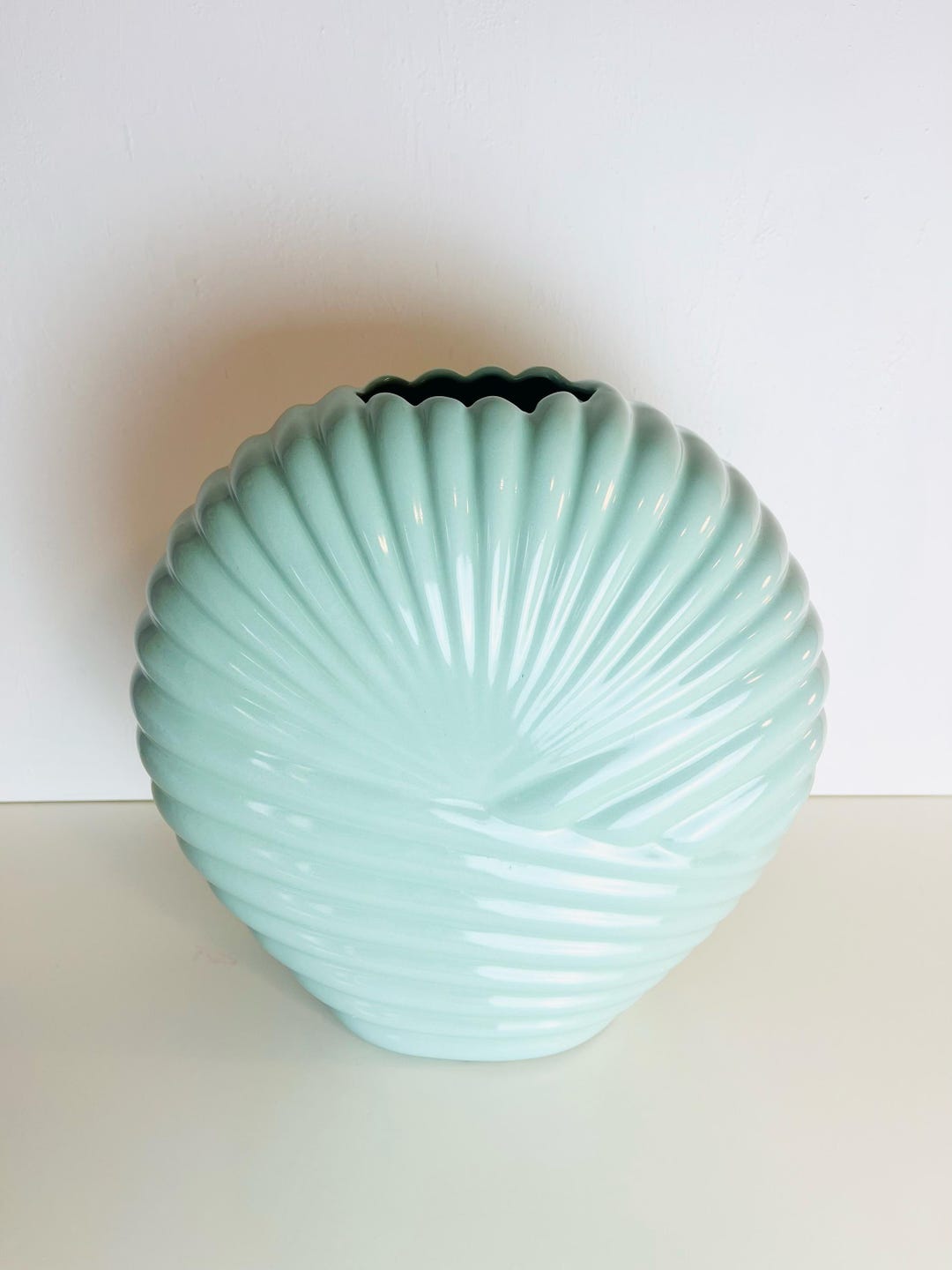 Vintage 80s Art Deco Shell Vase | Large Sea Foam Green 1980s Vase Made ...