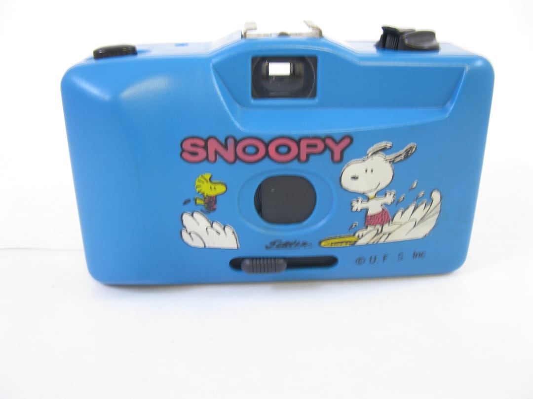 Extremely Rare Snoopy and Woodstock Surfing Peanuts 35 Mm Film Camera ...