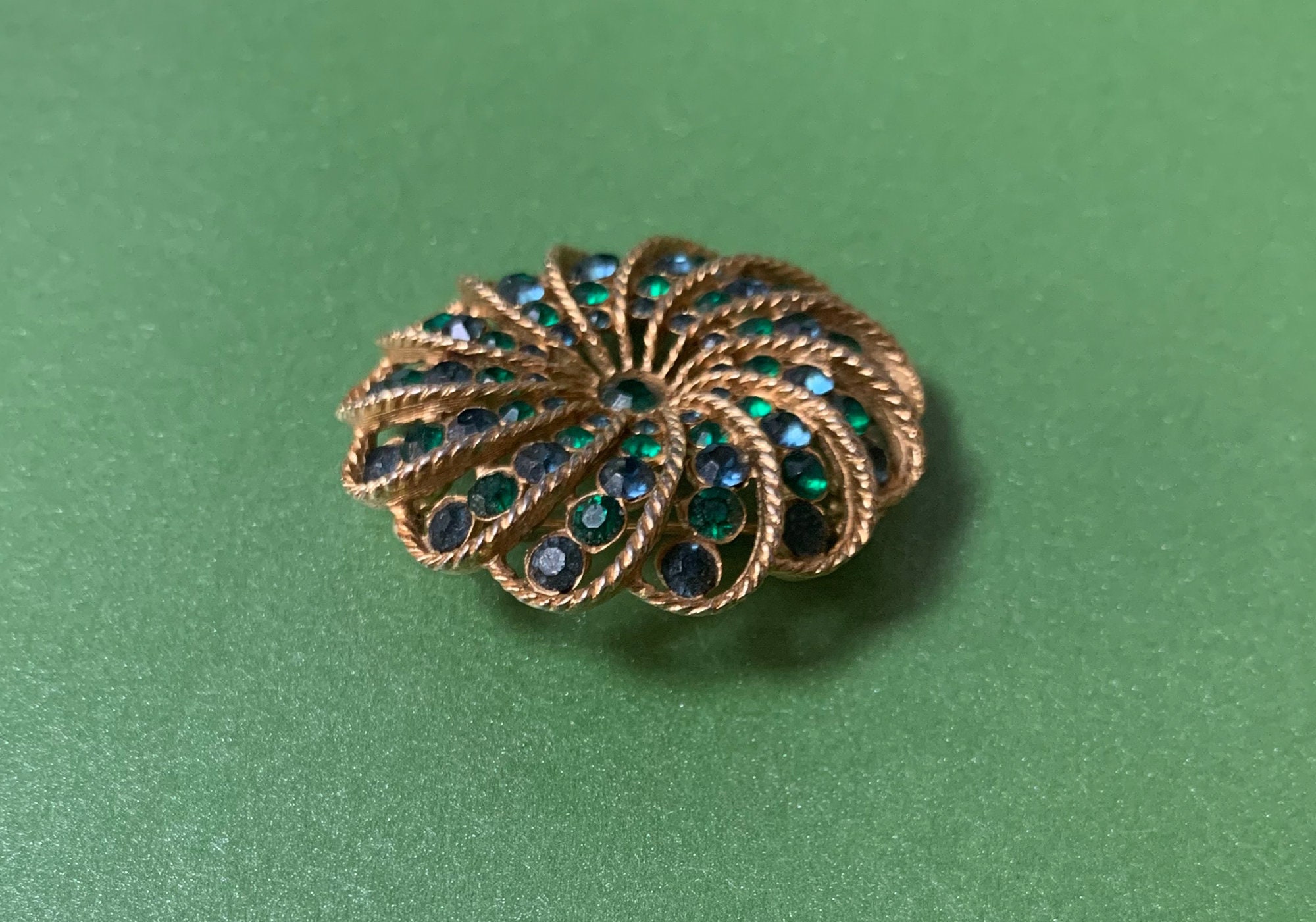 Blue Green Rhinestone Pinwheel Brooch Vintage - Etsy