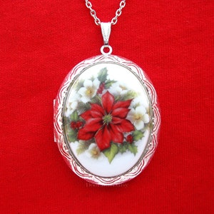 Beautiful Porcelain POINSETTIA W/ Holly Leaves & Berries Cameo on a ...