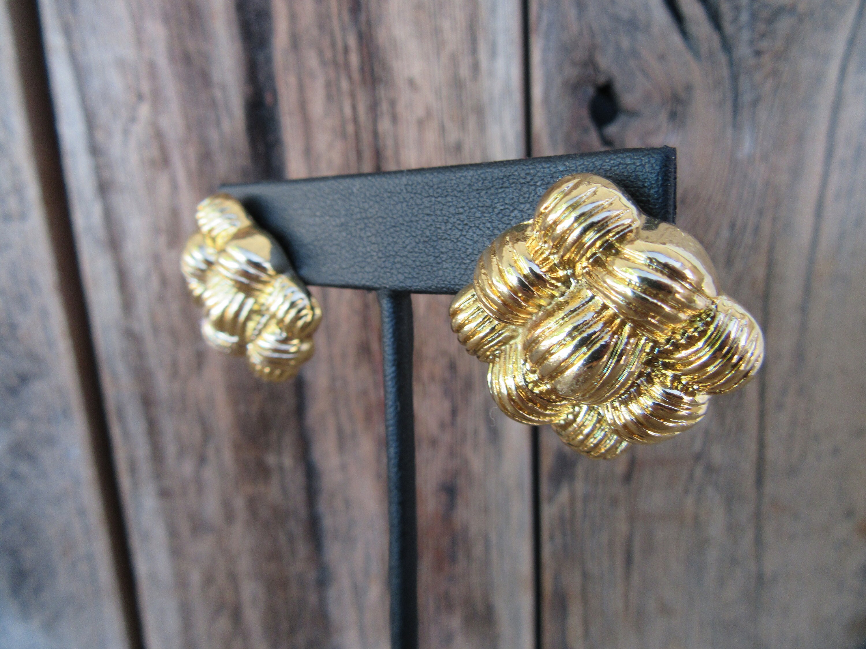 90s Gold Tone Earrings | Square Box Geo Geometric Earrings | Woven ...