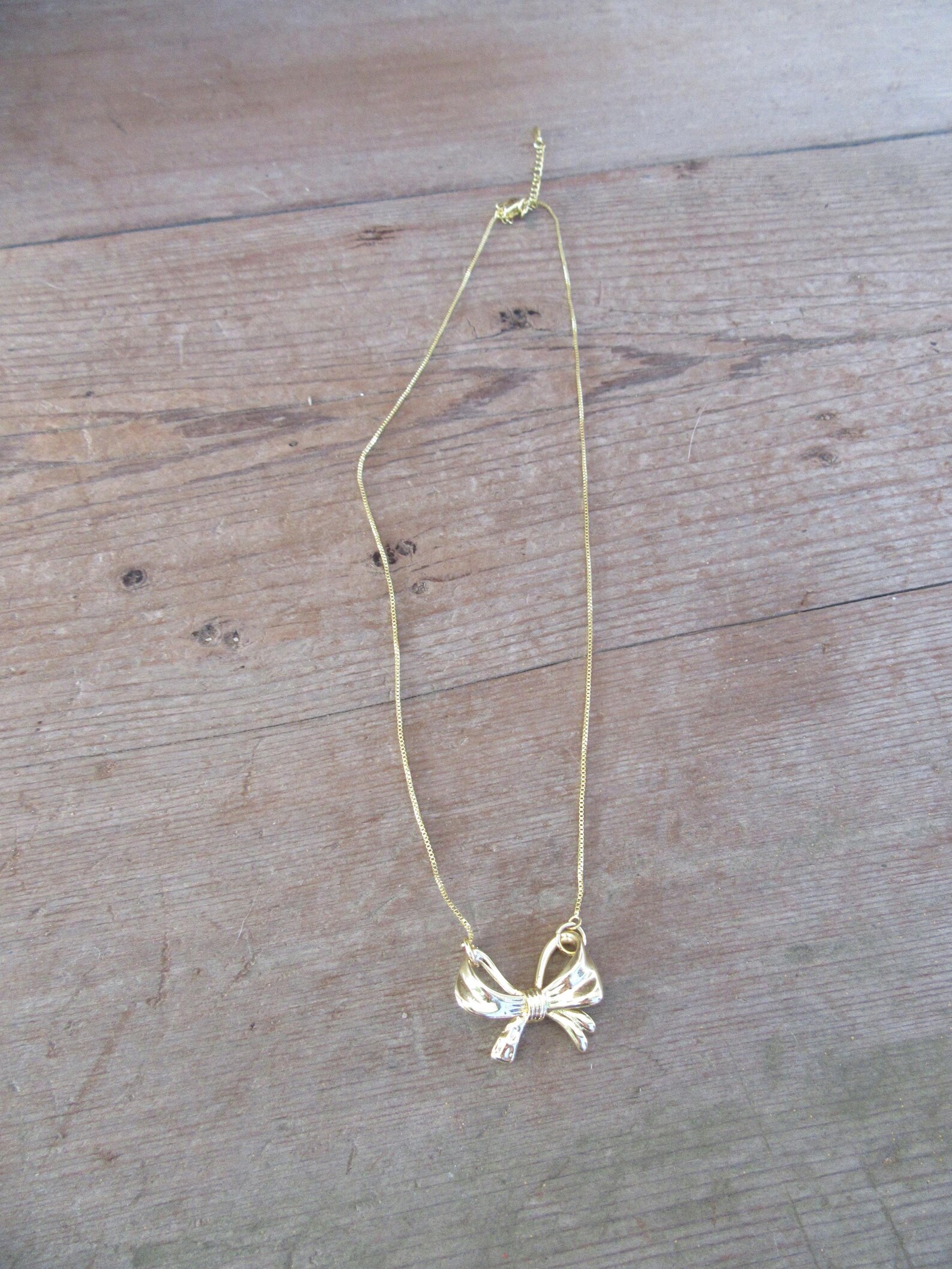 90s Y2K Light Gold Tone Bow Necklace | 20" Dainty Minimal Minimalist ...