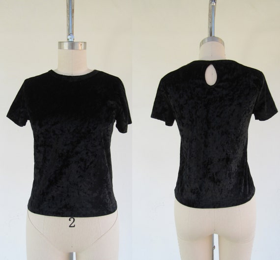 90s Simple Minimalist Black Keyhole Back Velvet Tee S… - Gem