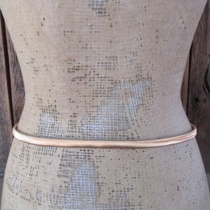 1980s 90s Gold Metal Shell Buckle Stretch Belt | Art Deco Revival Shell ...