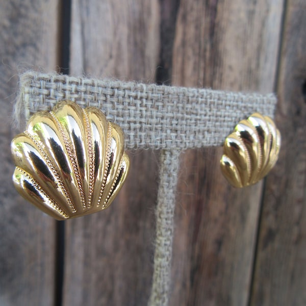 Gold Shell Earrings - Etsy